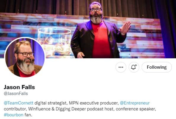 16 Creative Twitter Bio Examples | Simplified